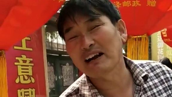 大衣哥学羊叫,逗得大家哈哈大笑!