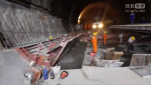 成都铸信建工 隧道自动仰拱栈桥 仰拱模板