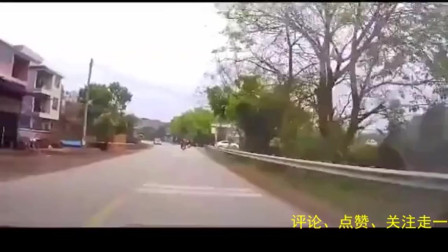 行车记录仪:突然出现的白车这是什么操作?