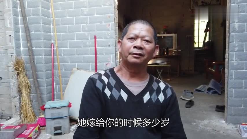 52岁老人生了个儿子,自称老婆去世那天,儿子很晚才回到家