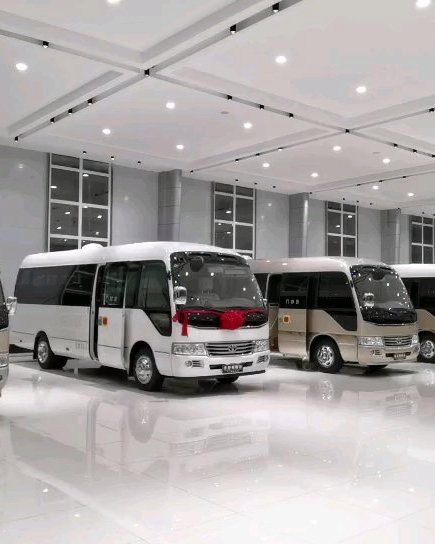 丰田考斯特灯光音响设备!A380空客顶灯应该是丰田考斯特空气象征性...