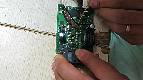 宝马EWS4防盗使用超级编程器加VVDI2匹配过程