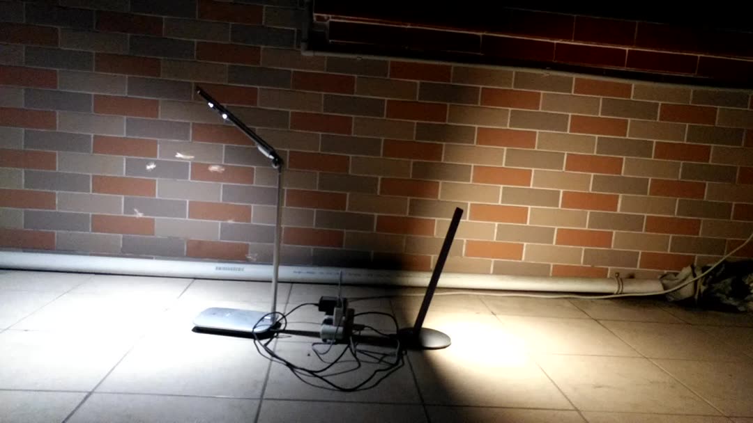 教你测试台灯的紫外线强弱