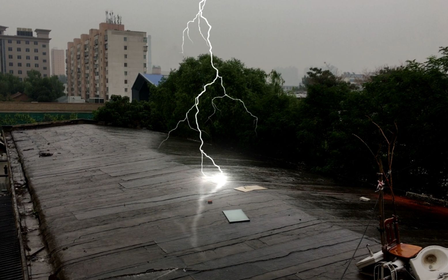 【114期】AE如何制作酷炫的雷击地面特效