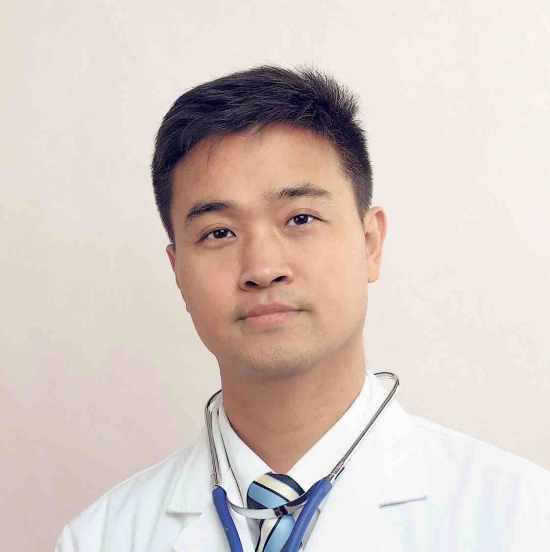 肝博士杨明博大夫 