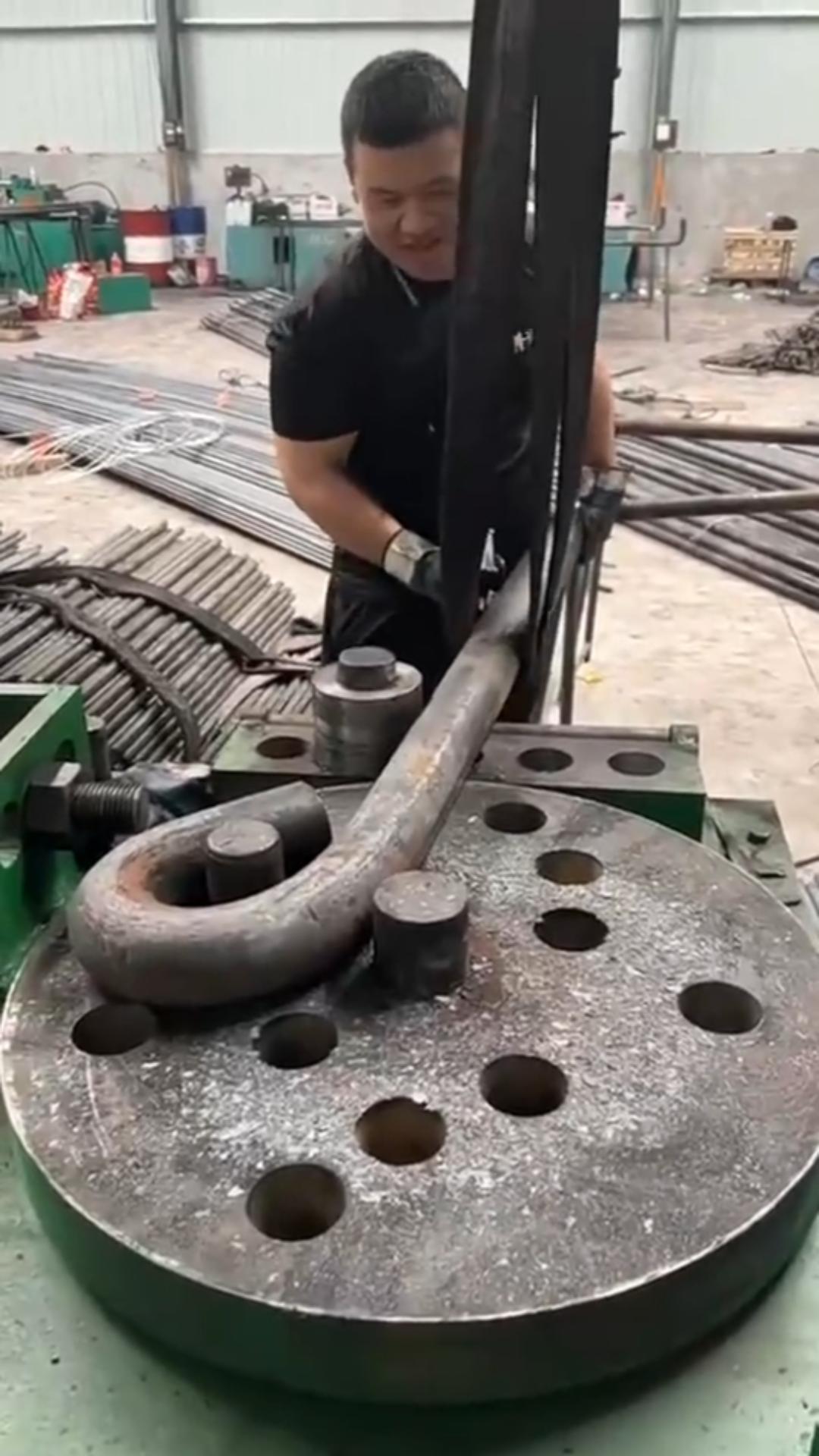 超大版的"取卡针"制作完成,网友:大家不要慌这是我定做的卡针