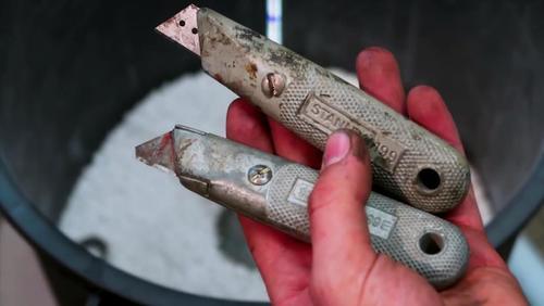 牛人在家打造一台震动研磨机, 除锈翻新效果杠杠滴, 长见识了