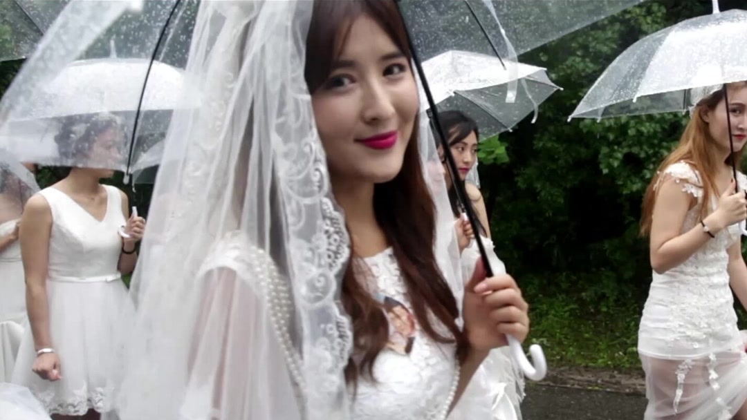 《我最好朋友的婚礼》视频特辑 婚纱跑讲述勇敢爱