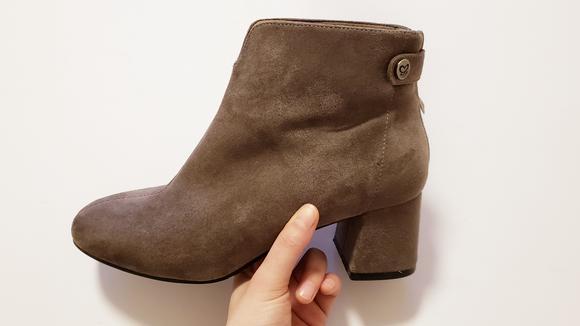 绒面鞋子容易脏还难清理,鞋店老板教我这个方法,太实用了