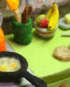 【这个羊毛动画太可爱!心都跟着暖了~】这个羊毛做的定格动画太舒适...