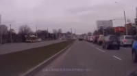 行车记录仪:开车最怕遇到这种事,老司机都“防不胜防”!