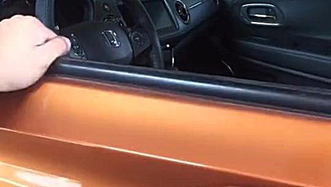 东风本田XRV, 捏一下车门再买, 看你还敢不敢买!