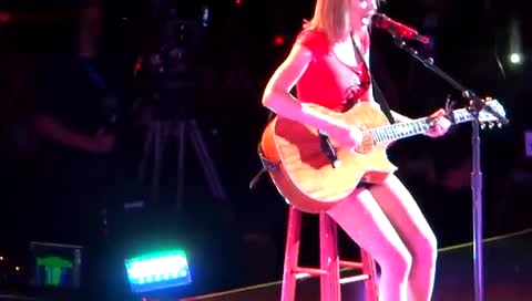 泰勒斯威夫特上海演唱会fearless