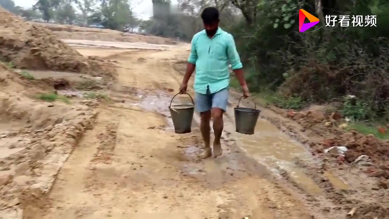 中国人到印度旅游,实拍印度的农村,带你看看印度人的真实生活