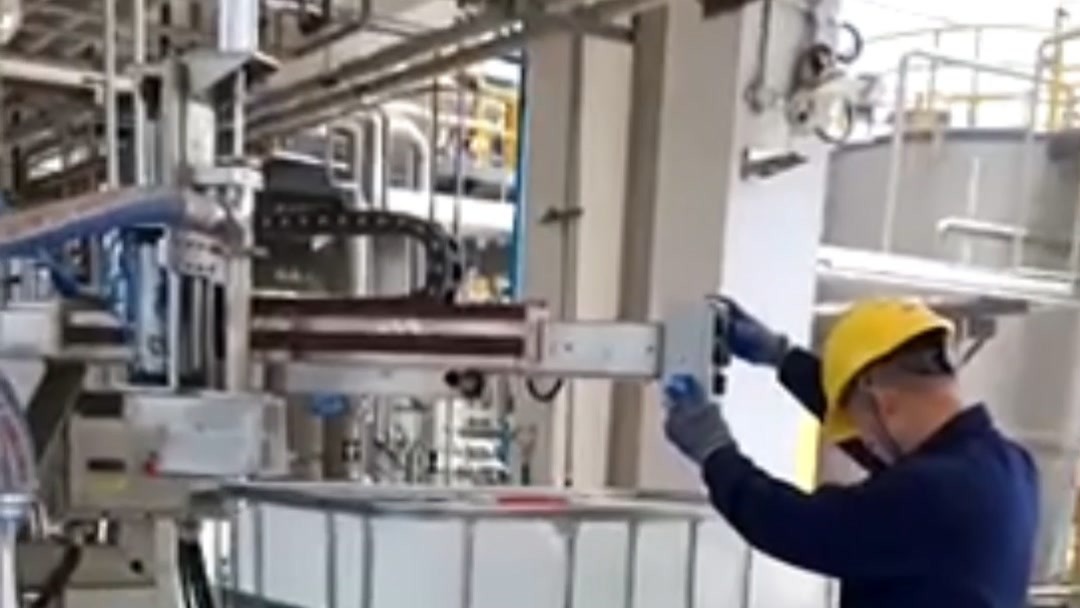 摇臂灌装机200L液体灌装机-液体灌装自动包装机生产厂家