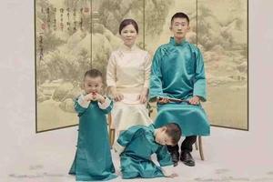 家有两个导弹孩 