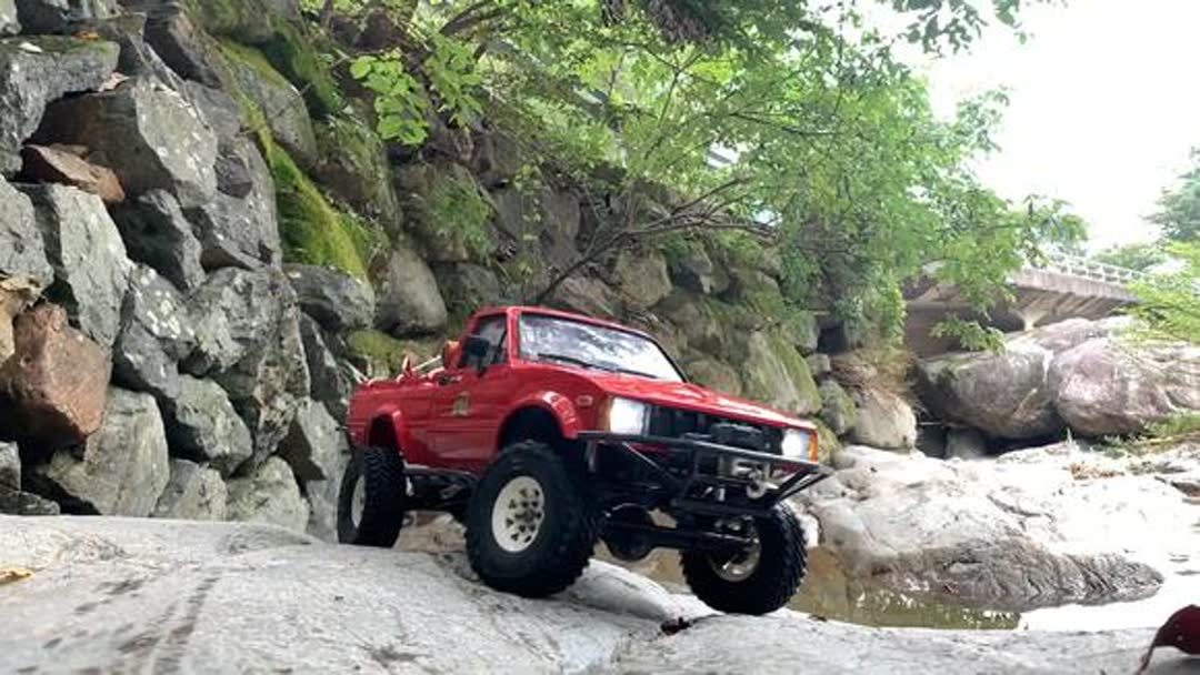 满载皮卡越野涉水挑战 #rc遥控车