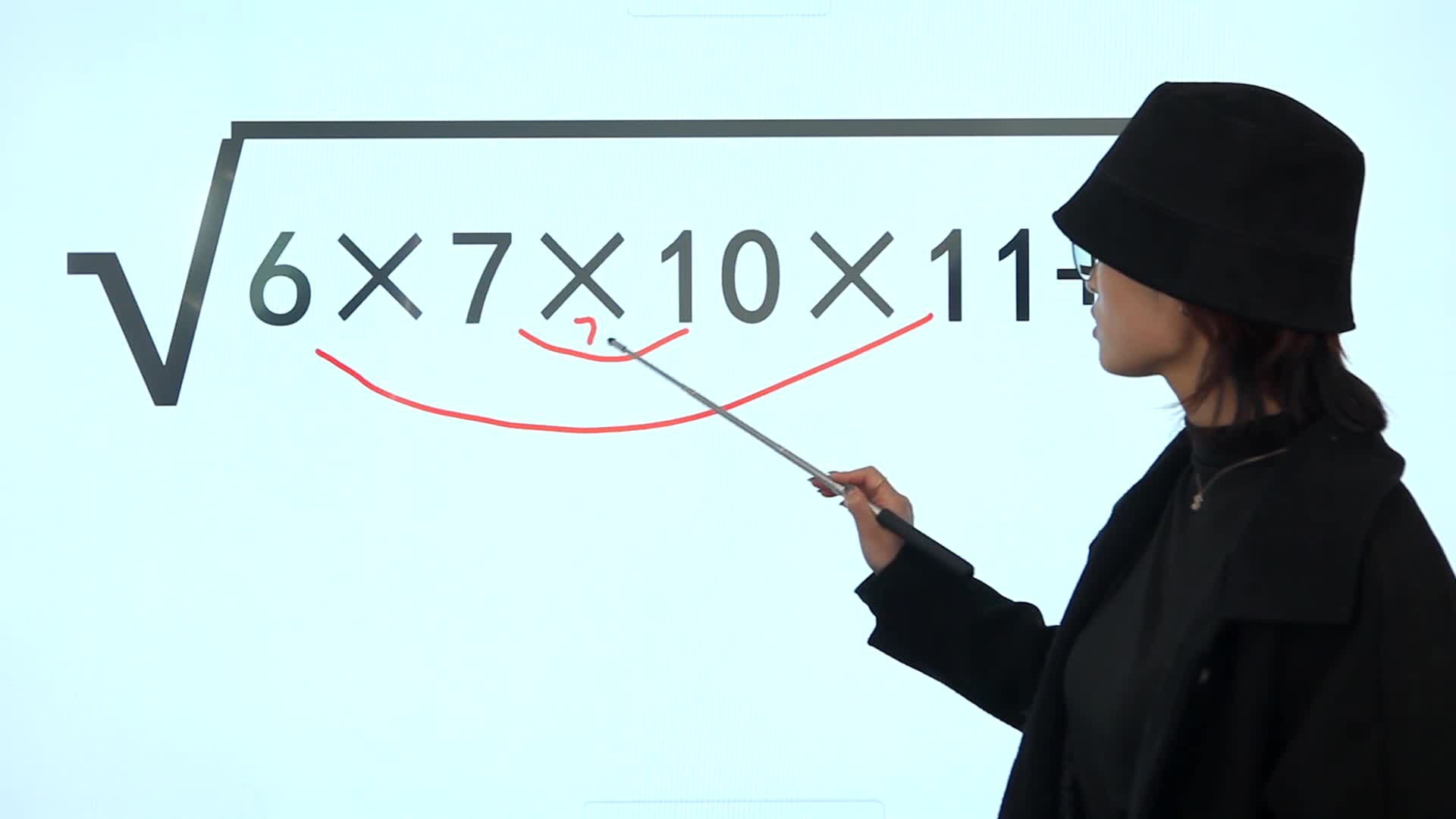 初中根号化简必考题,老师教你方法,2分钟掌握思路