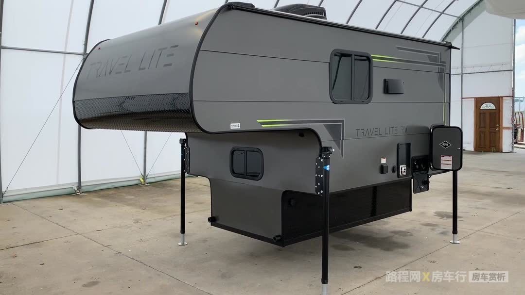 11.15上海房车展 :全实木配置的皮卡背驮房车,整体质感太好了!