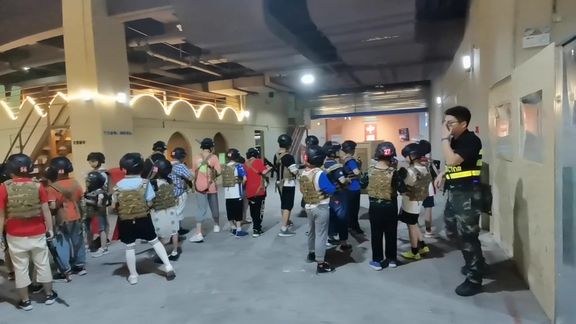 #西安超火真人cs俱乐部 ,冲啊祖国的未来!