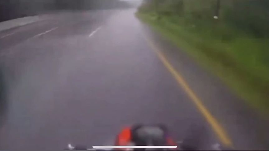 #危险动作请勿模仿 #交通安全 以后的路上