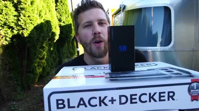 把三星手机放进微波炉里加热,没想到竟然爆炸了