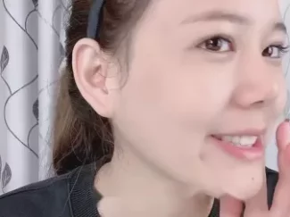 维生素乳保湿效果非常好搭配珍珠粉使用具有美白的作用