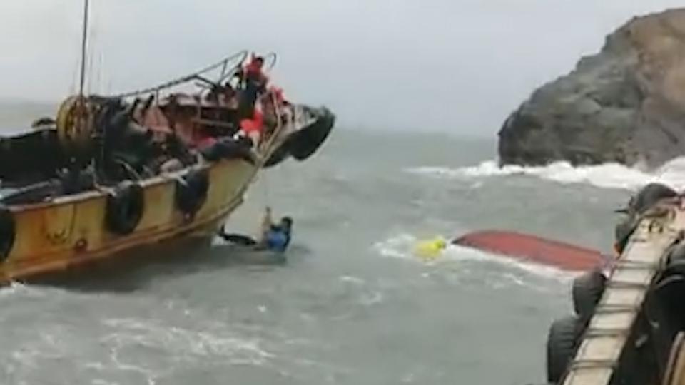 一艘快艇在象山海域遇险 3人失联