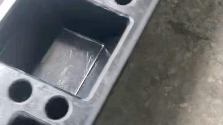 优质橡胶黑白车轮定位器 灰色车轮挡车器 灰色倒车限位器 橡胶挡轮器 ...
