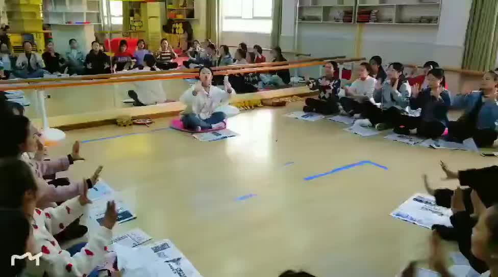 幼儿园音乐活动教研现场