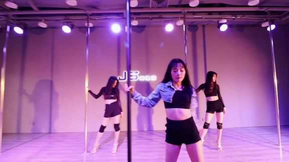 那么问题来了、完整版要看吗ߘ�ߘ�ߘ�#钢管舞 #聪明宝宝老被夸