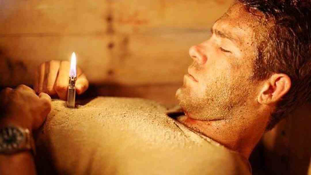 血的教训,拥有一部超长待机的手机是多么重要。