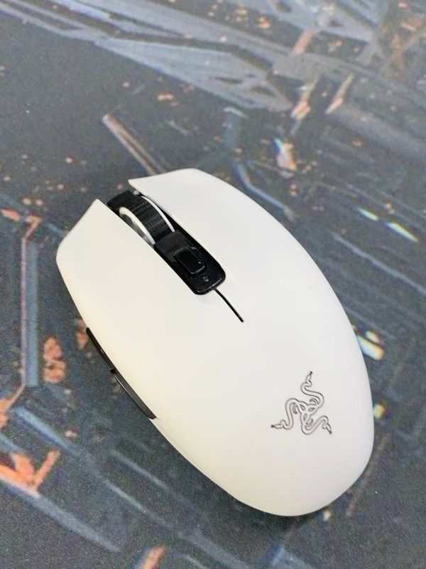 办公最好用的游戏鼠标 之一