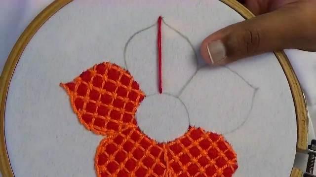 手工刺绣,缝制漂亮的花朵图案教程,既简单又好学