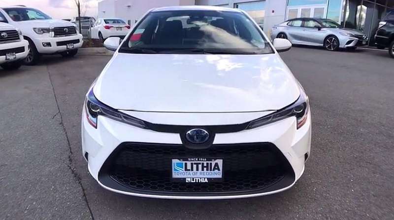 2020款丰田卡罗拉混动版到店,了解外观内饰后买不买思域自己决定