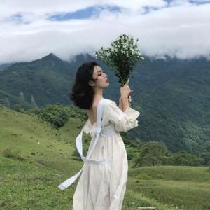 爱拍照的木易杨 