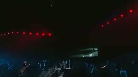 汪峰-在雨中 北京演唱会现场版