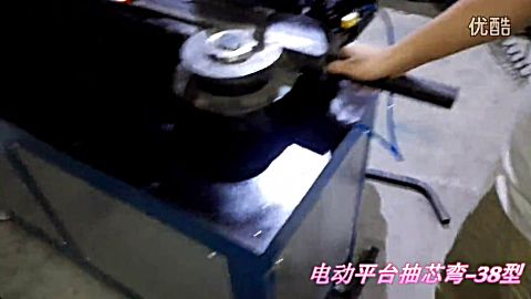 折弯90度铁方管不变形的平台电动弯管机