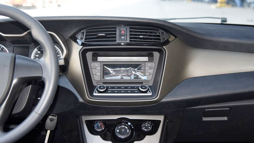 海马这次终于放下身段,外观内饰不输一线宝马,4万起力怼长城