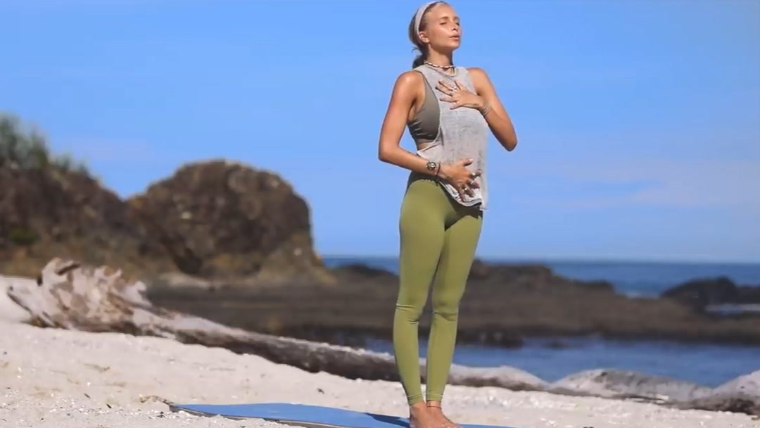 30分钟通过瑜伽缓解压力和焦虑