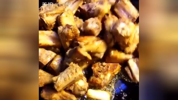 家常炖排骨的做法,非常好吃,值得一试!