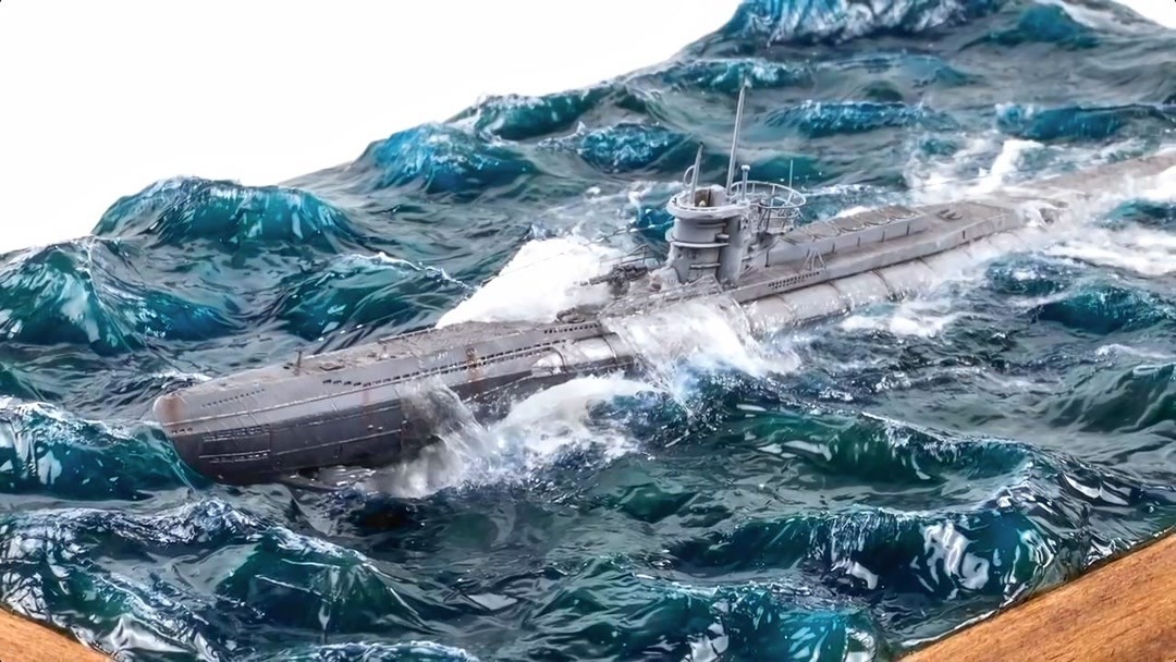 制作一个逼真的海洋立体模型基地 建立u型潜艇VII D 1/350比例