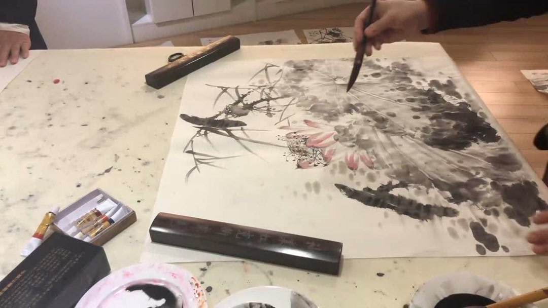 水墨画荷叶莲子的画法个人喜好,是不是很清雅?