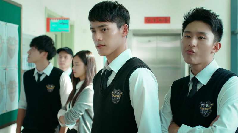 高中生组团打游戏被叫到校长办公室,校长却这样说,令人吃惊!