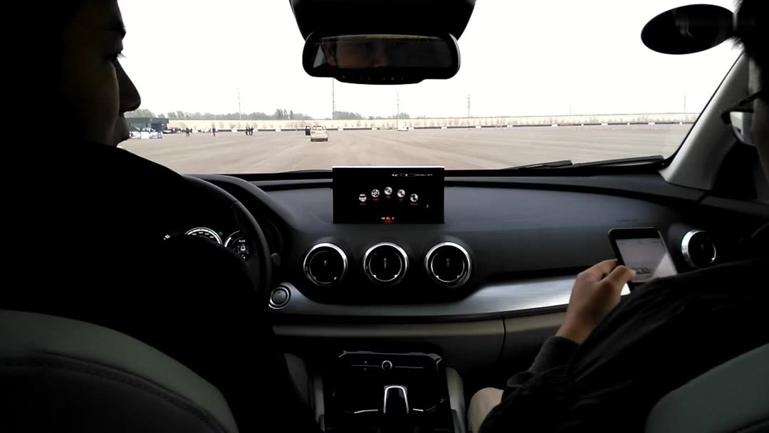 长城WEY VV7c自动紧急制动系统体验