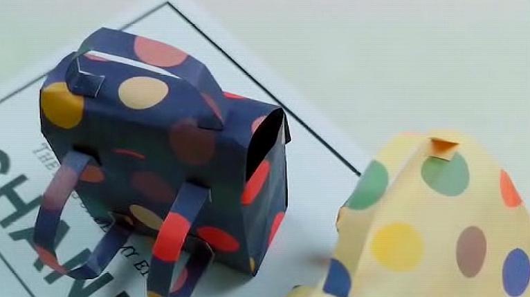 手工制作:教大家折款小书包,良心制作,萌到你心化