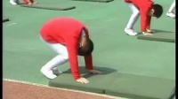 一年级体育前滚翻成蹲撑-无锡市连元街小学