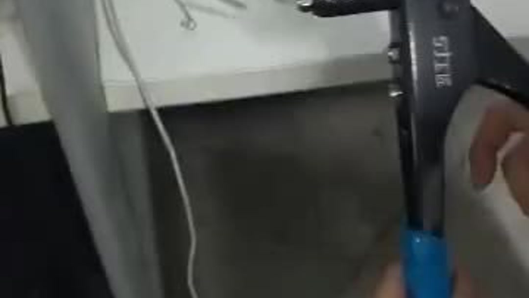 单把拉铆枪使用视频1