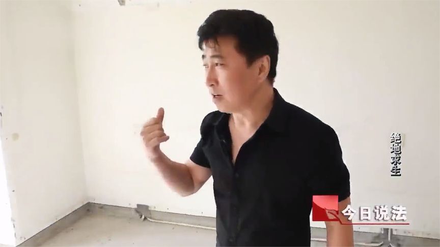 说法:小区突然失火,火势非常大,幸好没有人员伤亡