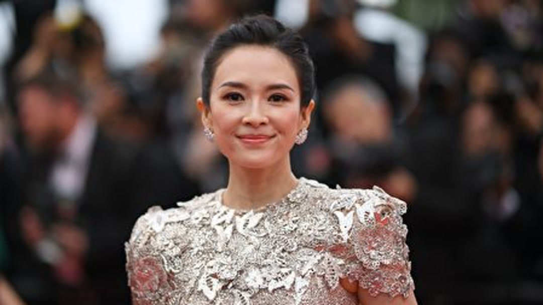 在群里被喊阿姨?章子怡将粉丝移除群聊并拉黑,该粉丝曝内幕